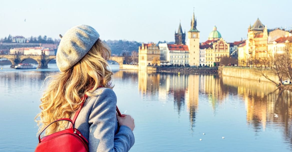 Reflecting on My Study Abroad + Internship in Prague