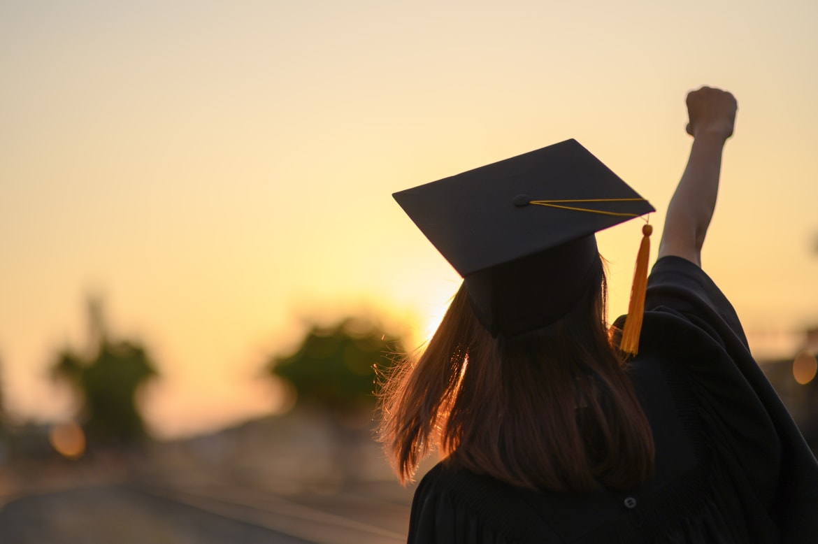 20+ Inspiring Graduation Quotes for Graduating Seniors