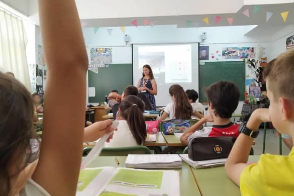 10 Reasons Why You Should Study Abroad In Granada Spain